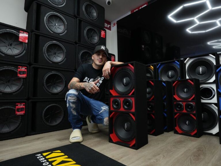 Custom Car Audio Systems: Elevating Your Driving Experience